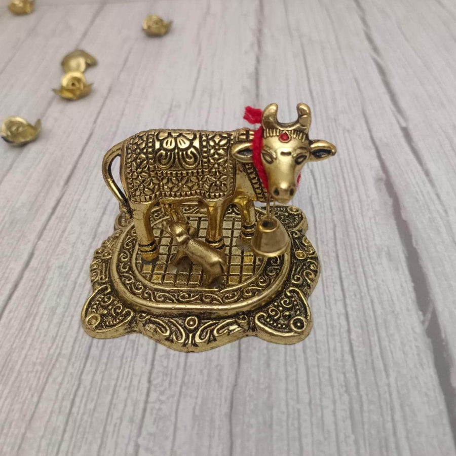 Lakshmi Cow&Calf 2" gold – onesilver.in