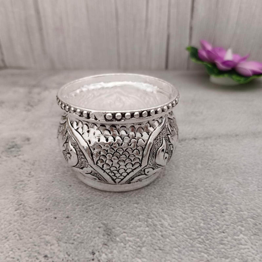 Antique Pearl Floral Bowl – onesilver.in