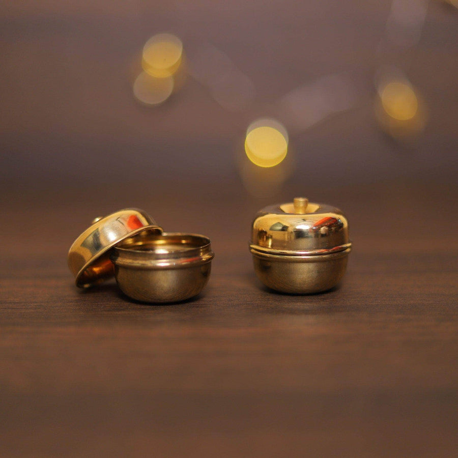 Brass sindur dabbi pair – onesilver.in