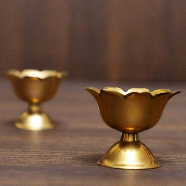 Brass Kamal Stand Devdas Deepa – onesilver.in